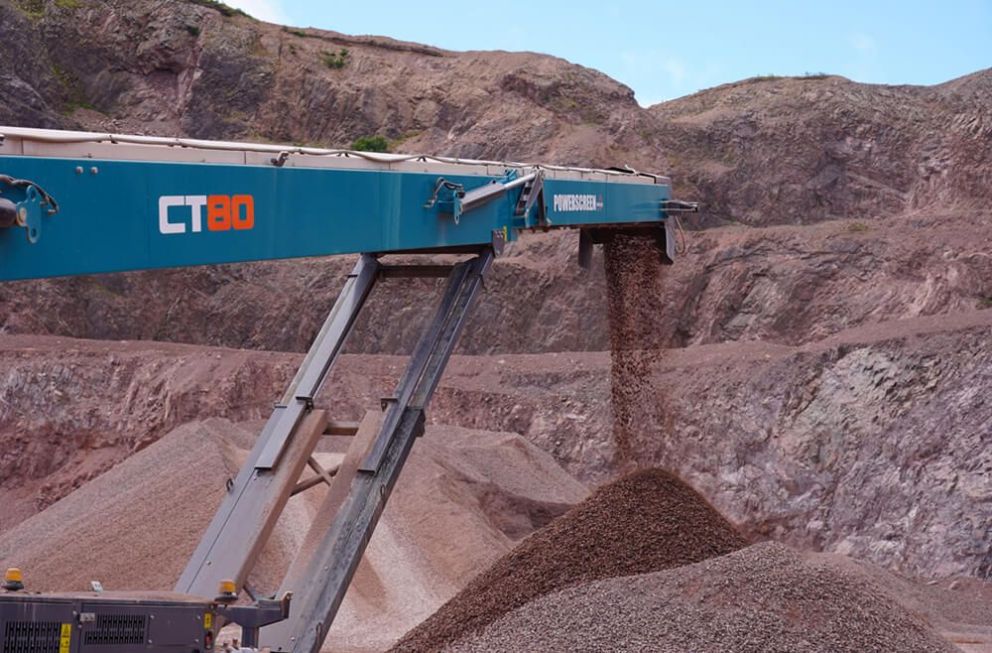 Conveyors | Tracked Mobile Conveyors | Blue Group