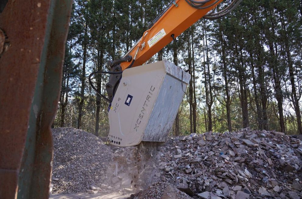 Crusher Buckets | Blue Group
