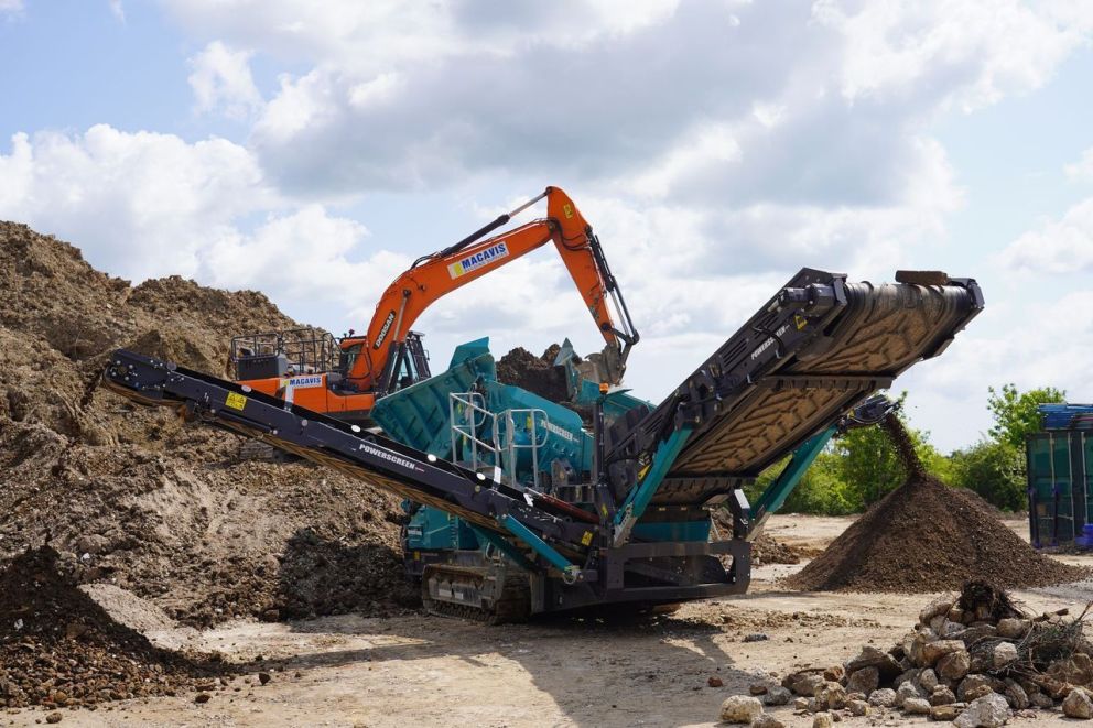 Screener Machines | Mobile Screening Machinery | Blue Group